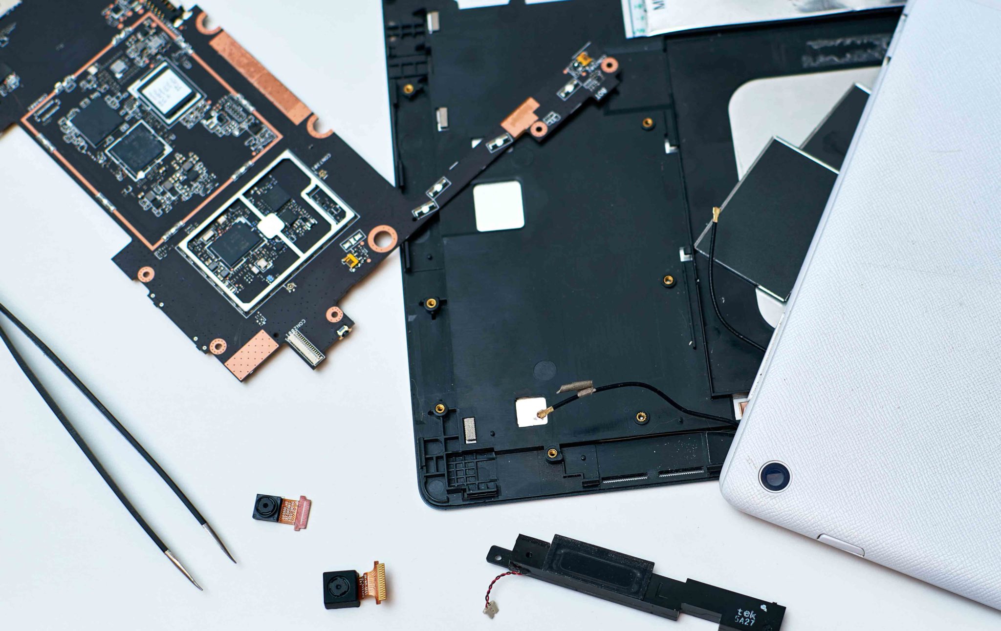 The Complete E-Waste Recycling Process | RTSThe Complete E-Waste ...